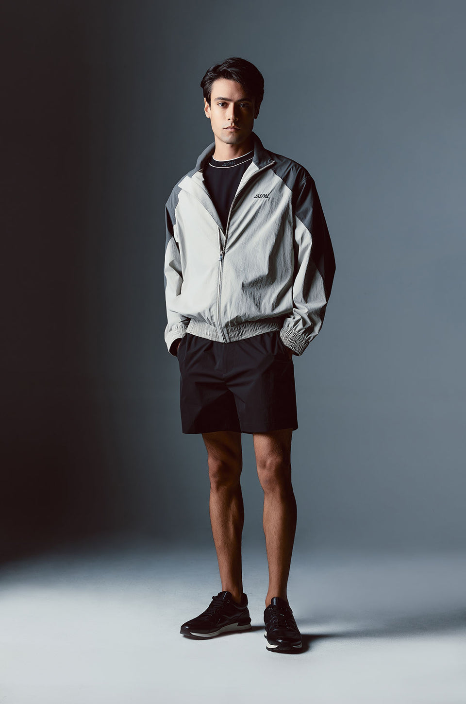 Logo-Neckline Regular Fit T-Shirt – Jaspal Official Store