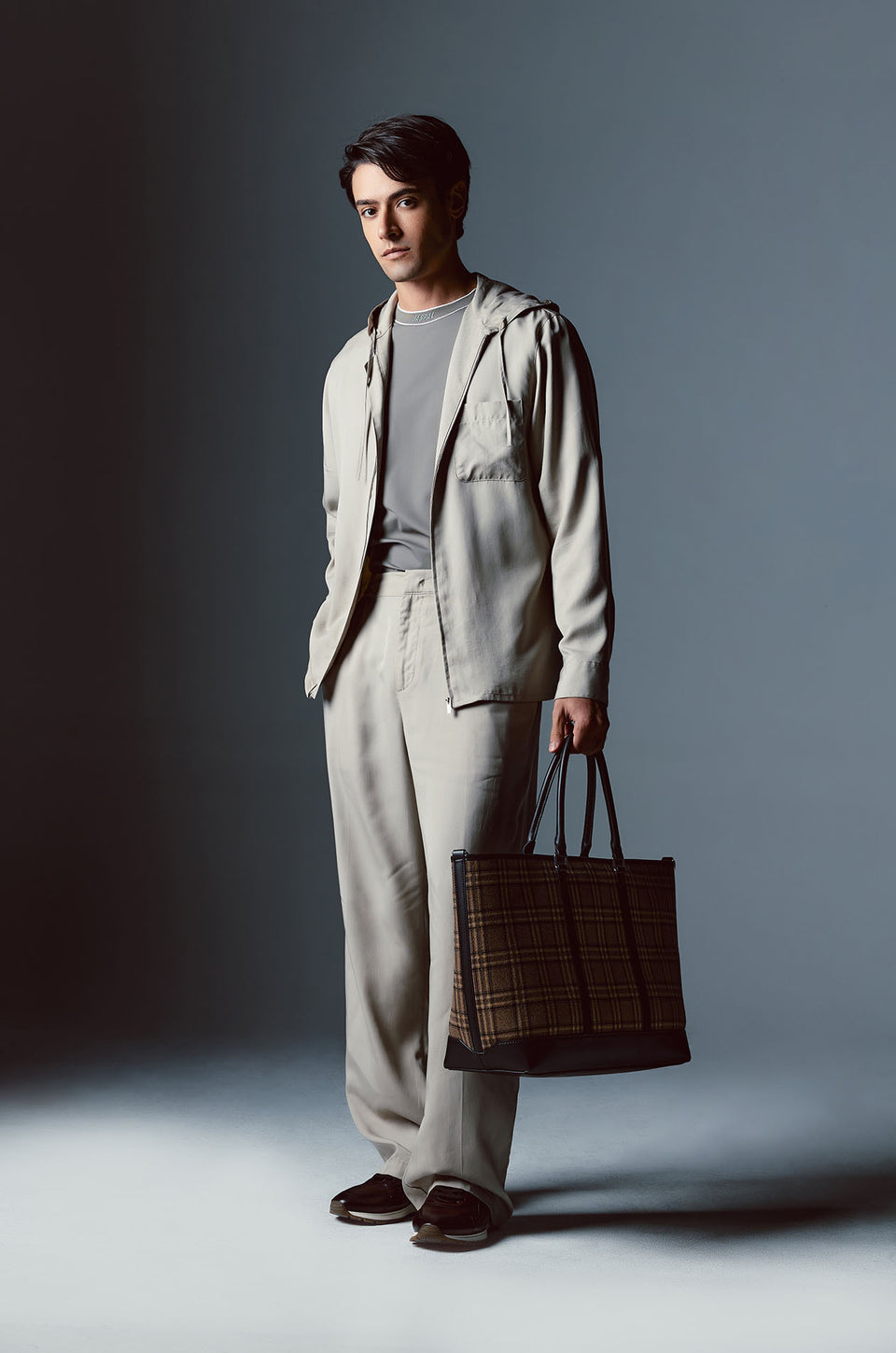 Logo-Neckline Regular Fit T-Shirt – Jaspal Official Store